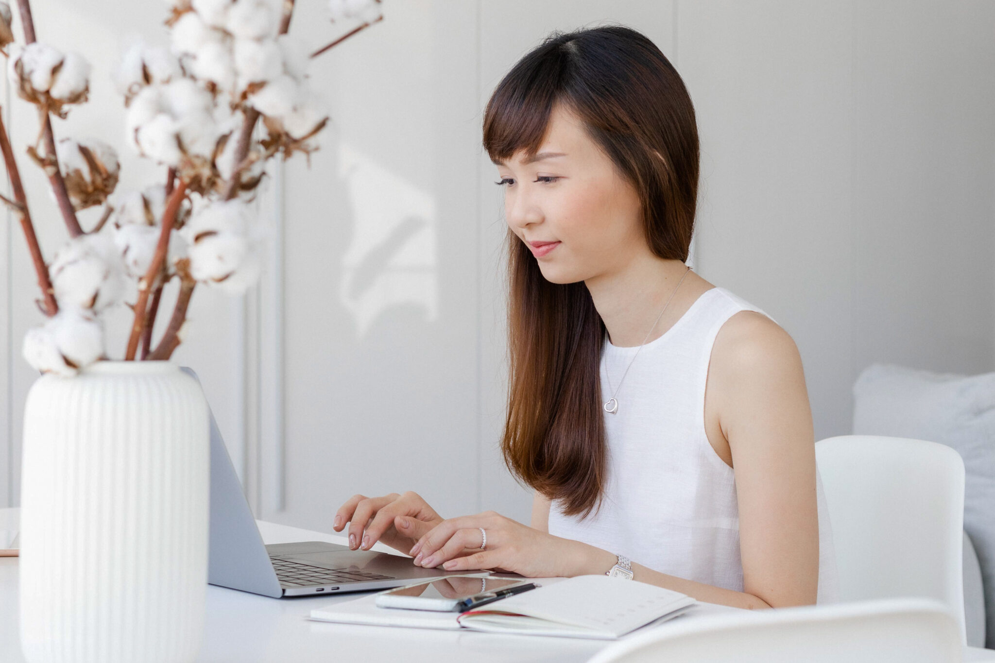 26 Powerful Ways to Increase Confidence at Work - Awake Mindful